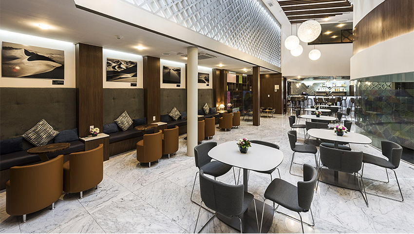American Express inaugura sala lounge en la Terminal 2 del AICM - Nitu ...